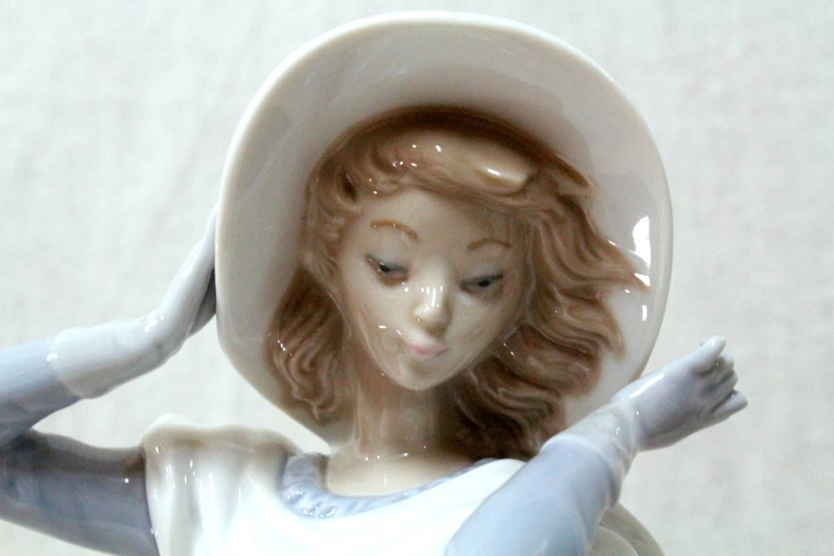 LLADROリヤドロ A-2H DAISA スペイン製ハンド メイド 大サイズSPRING BREEZE春風 夫人/女性/フィギュリン/陶器/人形 全長 約35.5㎝(リヤドロ)｜売買された ...