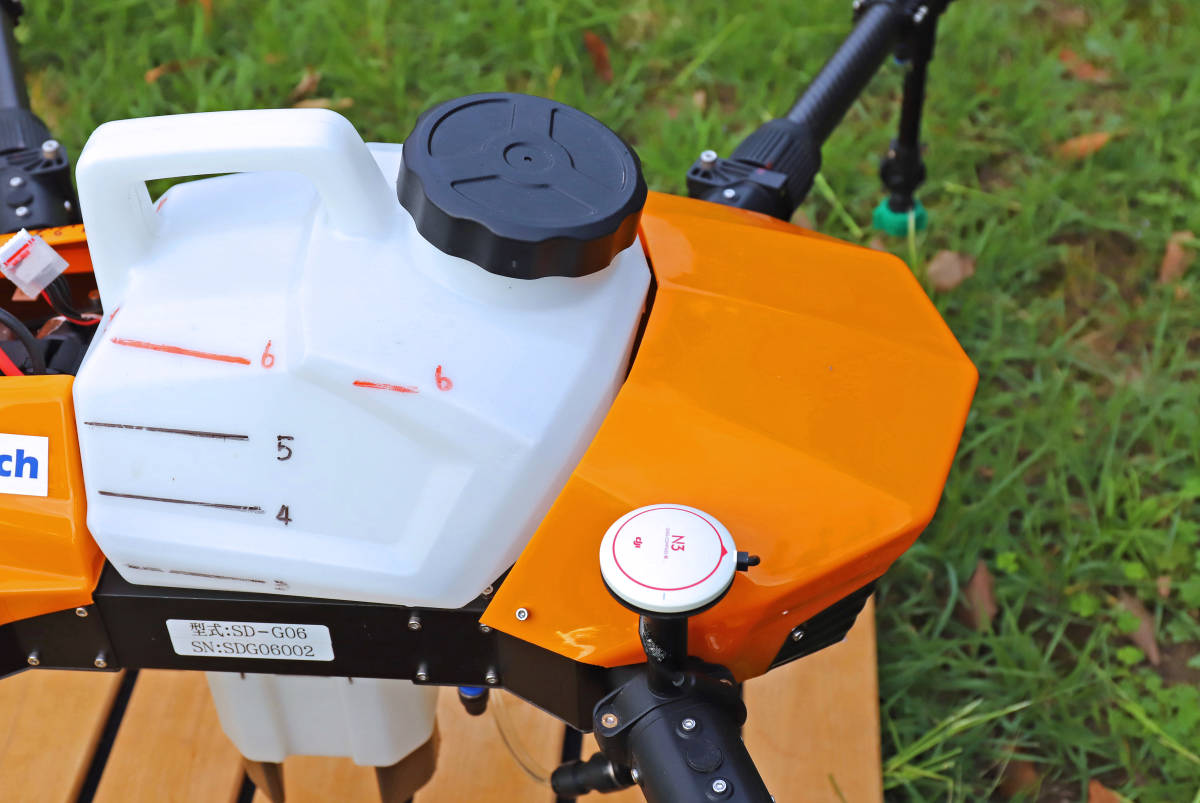 農薬散布ドローン EFT SD－G06 飛行テスト調整済み 6L 飛行回数少ない(ドローン本体)｜売買されたオークション情報、yahooの商品情報をアーカイブ公開 - オークファン ...
