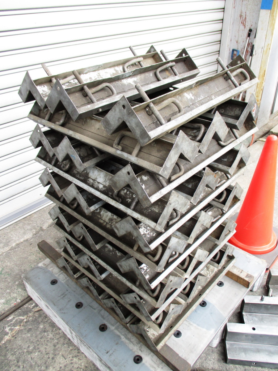 防仲e533 NSP メタルフォーム 鋼製型枠 外コーナー 角 出隅 高さ600mm用 長75mm 厚45mm 40枚セット 住宅基礎工事(工事用材料)｜売買されたオークション情報、yahoo ...