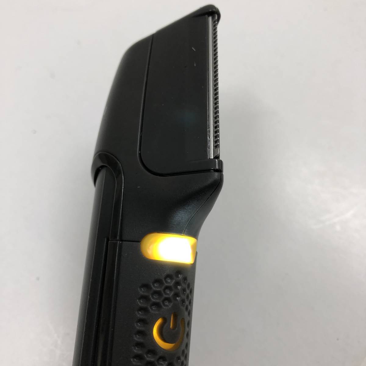 チタントリマー メンズバリカン MICROTOUCH TITANIUM TRIM 髭剃り 髪の毛刈り上げ など 電気シェーバー 22052502(電気シェーバー)｜売買されたオークション情報 ...