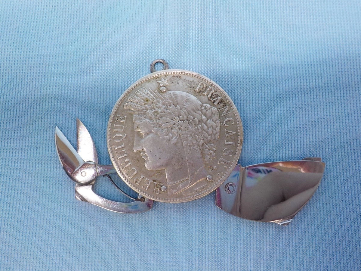 ELOI製 エロア 銀貨 シルバーコイン ナイフ ハサミ セレス女神 フランス 1870(その他)｜売買されたオークション情報、yahooの商品情報をアーカイブ公開 - オークファン ...