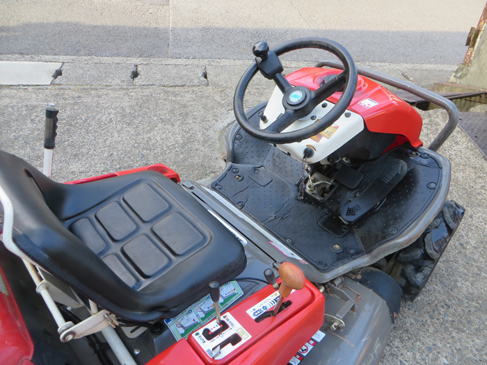 オーレック 乗用草刈機 RM98A 21馬力 HST 無段変速 使用時間408h エンジン ローター 走行いずれも良好(本体)｜売買されたオークション情報、yahooの商品情報をアーカイブ公開 ...