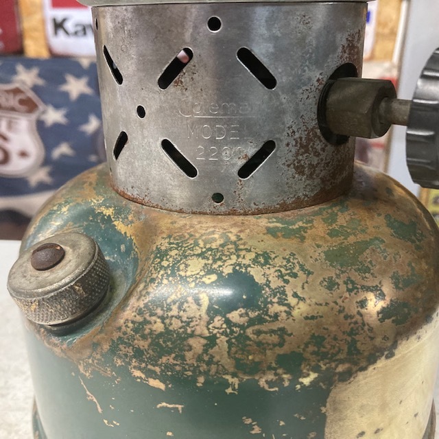激シブ 燃焼良好 軍仕様 ミリタリー 1946年 コールマン Coleman 220C ランタン(ホワイトガソリンランタン)｜売買された ...