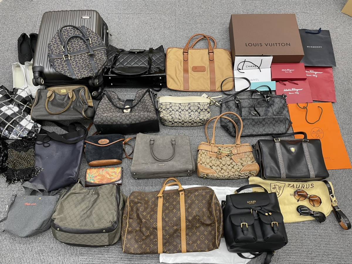 1981-5361 GUESS coach Pinky&Dianne REBECCAMINKOFF Celine TAURUS ランセル ピエールカルダン おまとめ あり 雑貨(ハンドバッグ ...