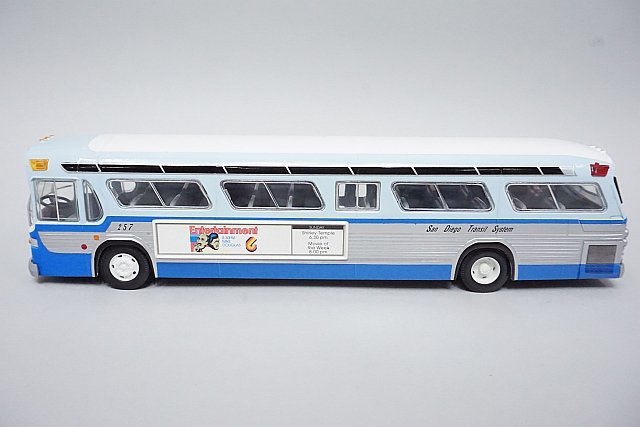 Corgi コーギー 1/50 SAN DIEGO TRANSIT FISHBOWL GM 5301 バス 全長：約24cm 54501 ...