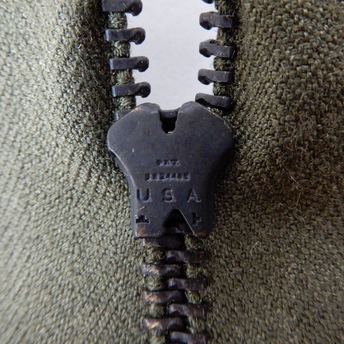 SCOVILL GRIPPER Zipper Double Tab 1970s OLIVE Deadstock Made in USA ② ...