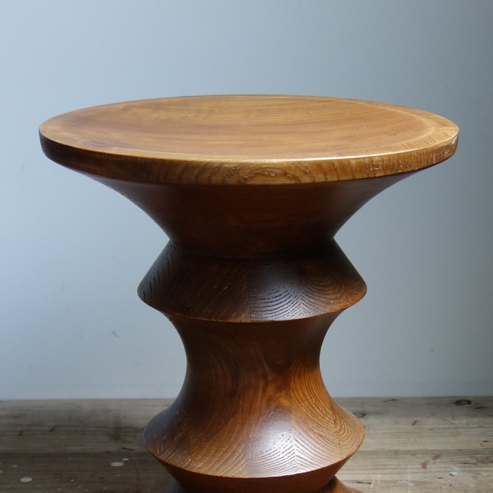 チャールズ＆レイ イームズ ウッドスツール Eames チェア 椅子 オットマン 木製 ウッド オブジェ ソファ ESU イス スツール TypeC(イームズ)｜売買されたオークション情報 ...