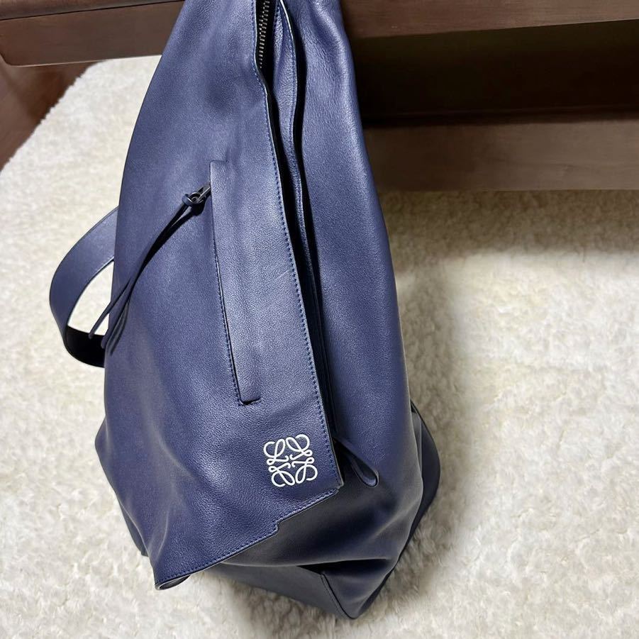 LOEWE ロエベ アントン バックパック ボディバッグ アナグラム カーフレザー 大容量 A4可 男女兼用(その他)｜売買されたオークション情報、yahooの商品情報をアーカイブ公開 ...