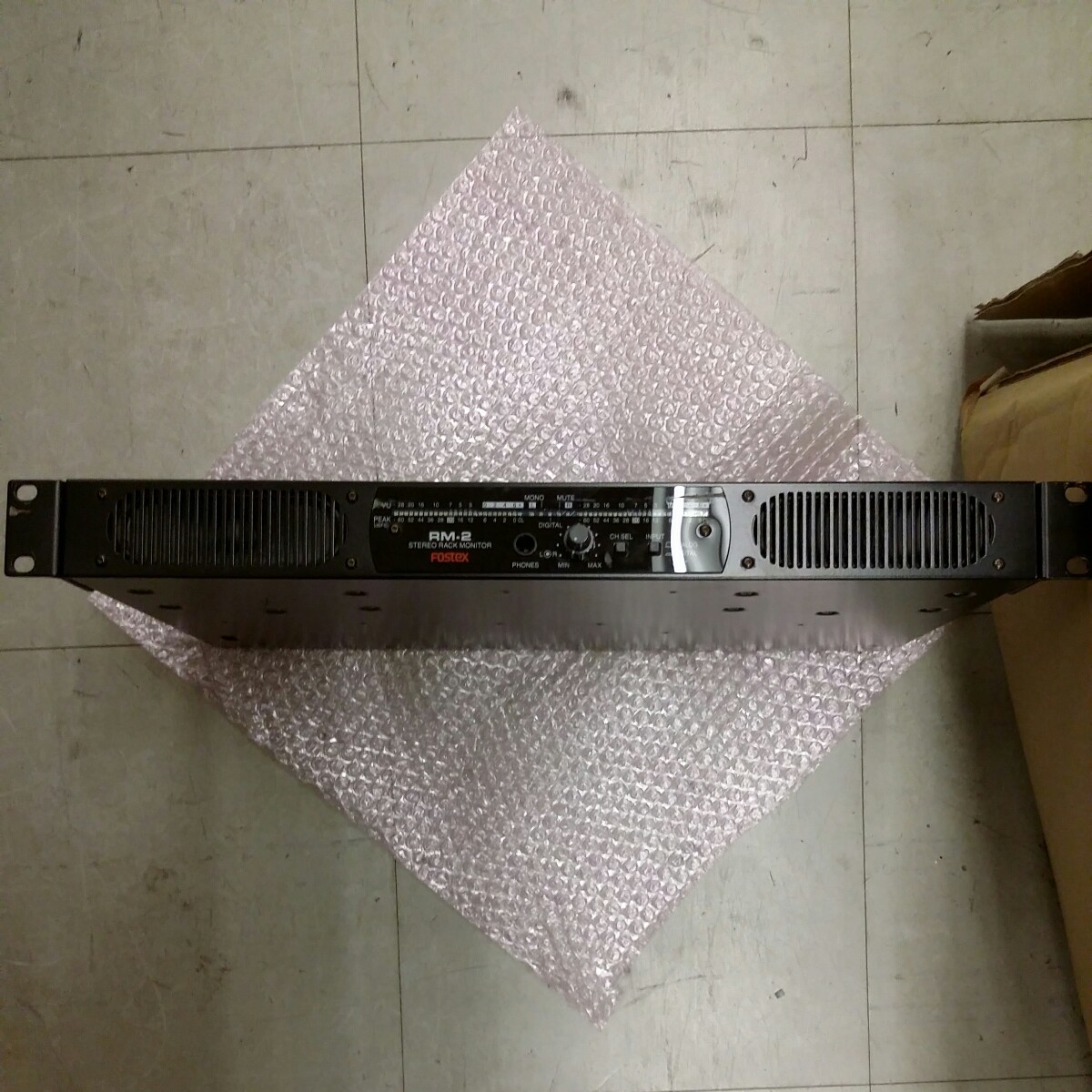 FOSTEX STEREO RACK MONITOR RM-2 通電確認済み 未チェック ジャンク品 ab-1(レコーディング、PA機器 ...