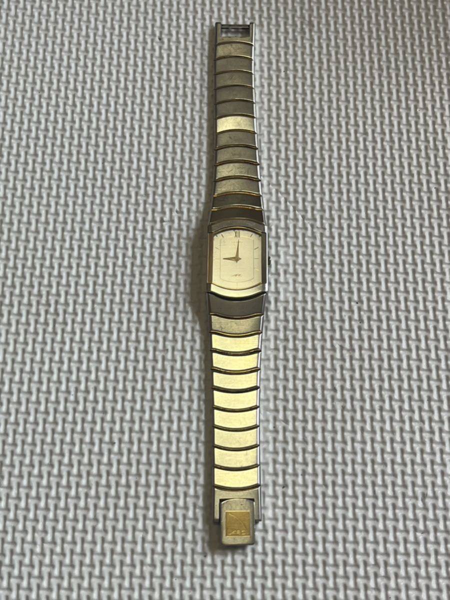 rrkk364 SEIKO 1220-529A ARC ゴールド×シルバー クオーツ セイコー アーク 1985年製 純正ベルト メンズ腕時計 ...
