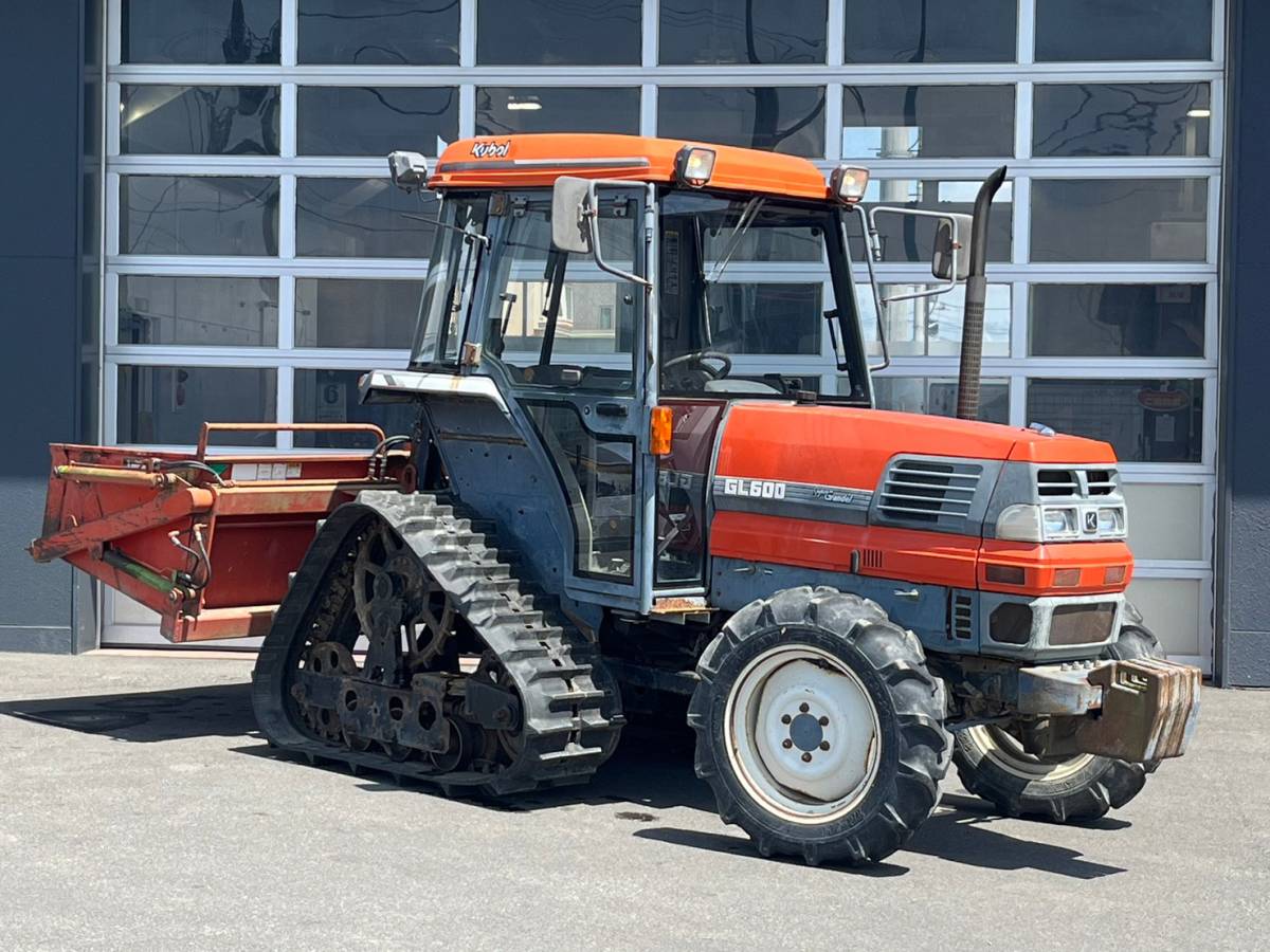旭川発 最落なし トラクター クボタ スーパーグランデル GL600 エアコンキャビン 60馬力 スーパー倍速ターン 始動OK 売切(車体 ...