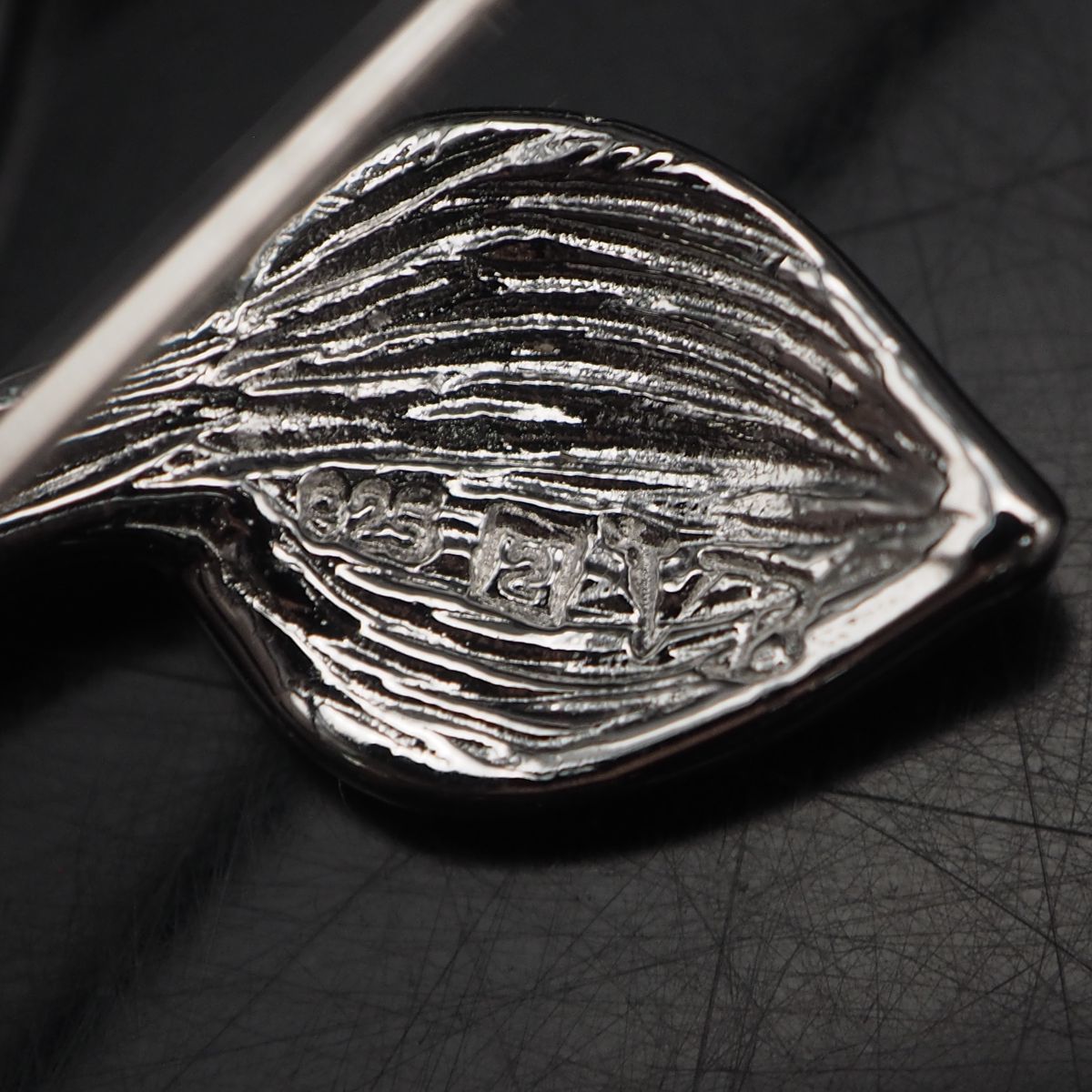 E695 ヴァンドームブティック VB 925刻印 ブローチ リーフ デザイン シルバー VENDOME BOUTIQUE(その他)｜売買されたオークション情報、yahooの商品情報を ...