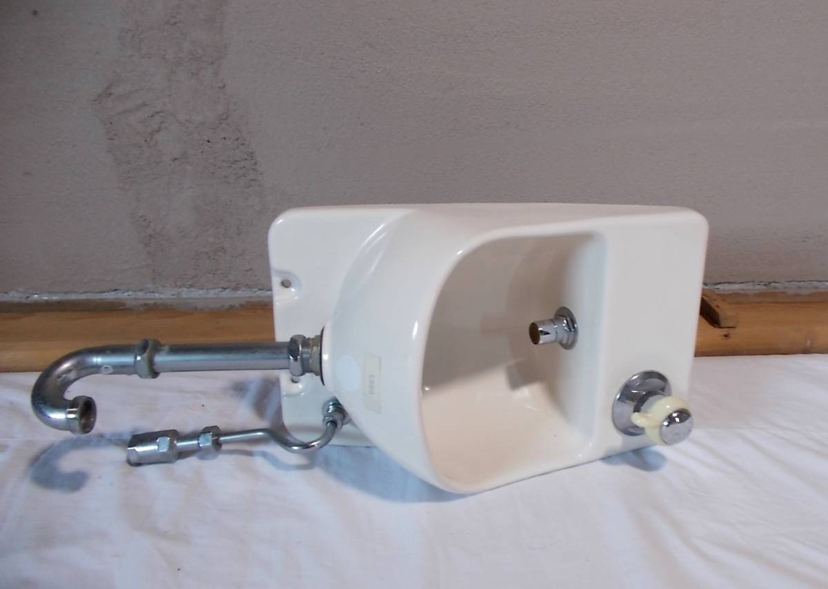 薄型 壁掛 洗面器/壁付 埋込 手洗器 TOTO L593 配管類付き 縦長卵型/アイボリー ホワイト系 手洗い鉢/洗面ボウル 廃番(手洗器 ...