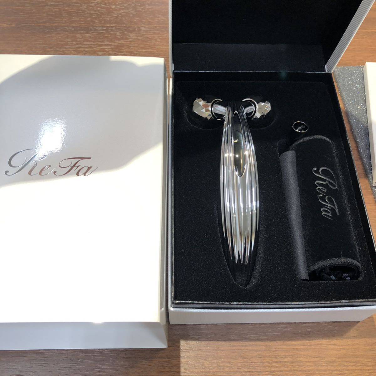 ReFa リファ リファカラット 美顔ローラー MTG 美顔器(美顔ローラー)｜売買されたオークション情報、yahooの商品情報をアーカイブ公開 - オークファン（aucfan.com）