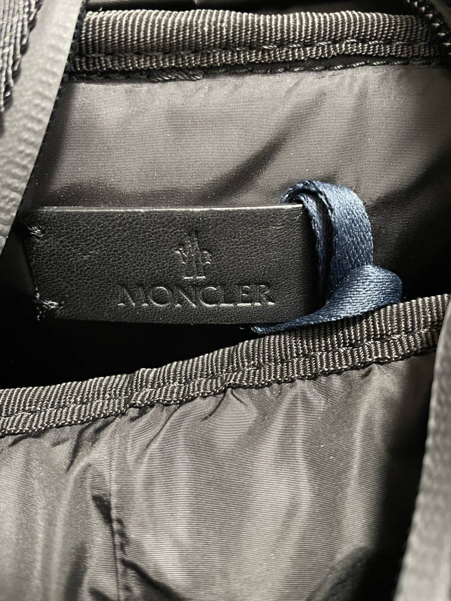 本物 モンクレール MONCLER バックパック ARGENS MONO ボディ ボディー ベルト バッグ 黒 ブラック ロゴ ショルダー ...