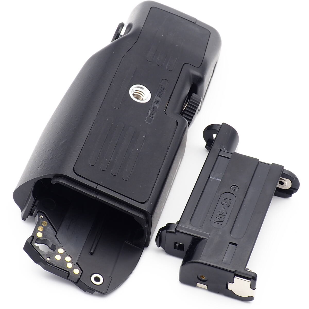 Nikon F4 F4S MB-21 High Speed Battery Pack 3点セット MB-21B MB-21G MS-21 ...