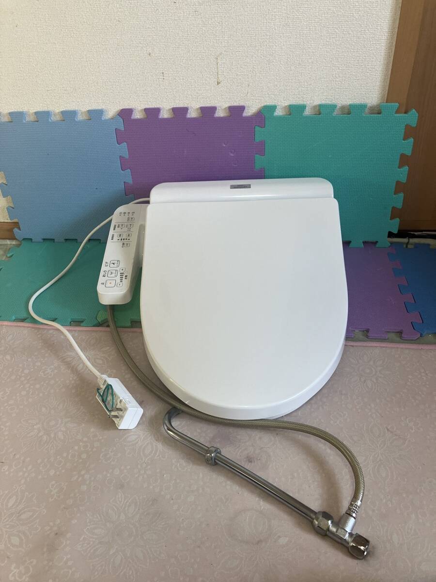 1円 TOTO トートー ウォシュレット BV TCF2222E ホワイト 便座 シャワートイレ 温水洗浄便座 設備 機器 トイレ 現状品 ...
