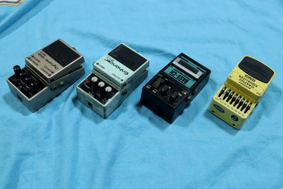 BOSS AW-3 Dynamic Wah EH-2 Enhancer Guyatone PS-028 BASS-CH BASS CHORUS BEHRINGER EQ700 GRAPHIC ...