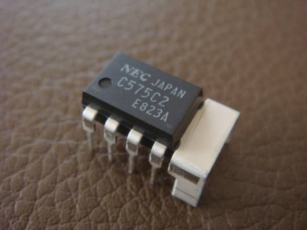 NEC C575C2 UPC575C2 AF Power Amplifier IC 品 トリオのFMトランシーバーや ソニーのCB無線機などに ...