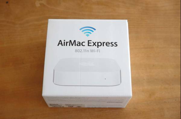 AirMac Express 最新型(Mac用)｜売買されたオークション情報、yahooの商品情報をアーカイブ公開 - オークファン（aucfan.com）