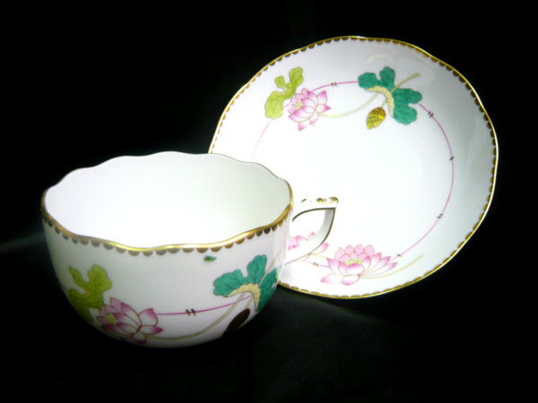 3QVヘレンド HEREND NE ナルシス カップ トレイ 皿 :(ヘレンド)｜売買されたオークション情報、yahooの商品情報をアーカイブ公開 - オークファン（aucfan.com）