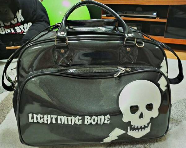 LIGHTNING BONE ライトニングボーン エナメルボストンバック 黒(ボストンバッグ)｜売買されたオークション情報、yahooの商品 ...