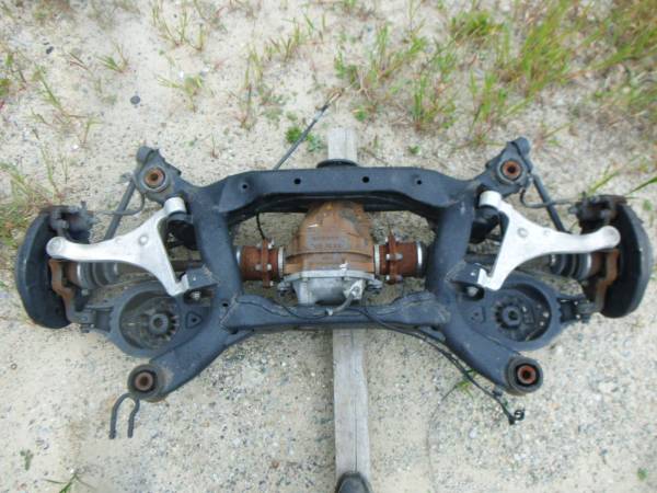 エルグランド リア デフ メンバー アクスル ASSY E51(その他)｜売買されたオークション情報、yahooの商品情報をアーカイブ公開 - オークファン（aucfan.com）