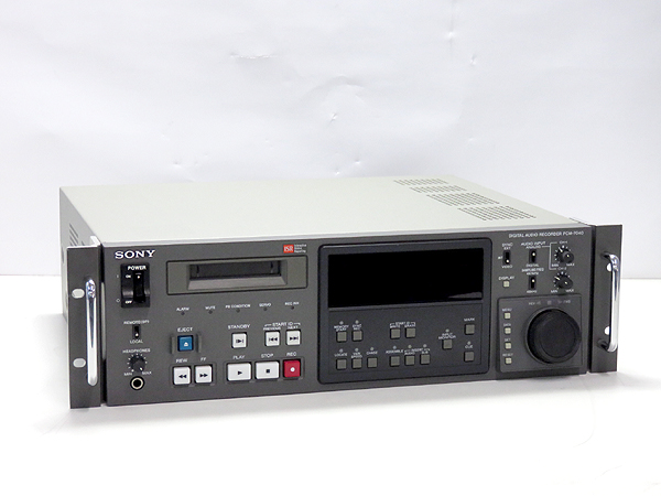 SONY ソニー PCM-7040 業務用DATレコーダー(DAT機器)｜売買されたオークション情報、yahooの商品情報をアーカイブ公開 ...