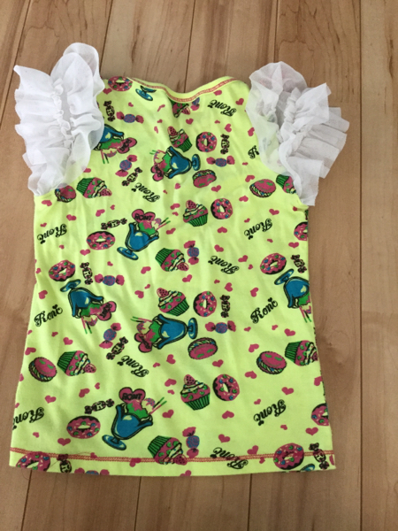 RONI SM フリルTシャツ 袖フリル(RONI)｜売買されたオークション情報、yahooの商品情報をアーカイブ公開 - オークファン（aucfan.com）