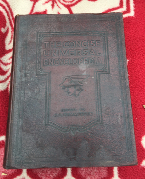 THE CONCISE UNIVERSAL ENCYCLOPEDIA 百科事典 アンティーク(洋書)｜売買されたオークション情報、yahooの ...