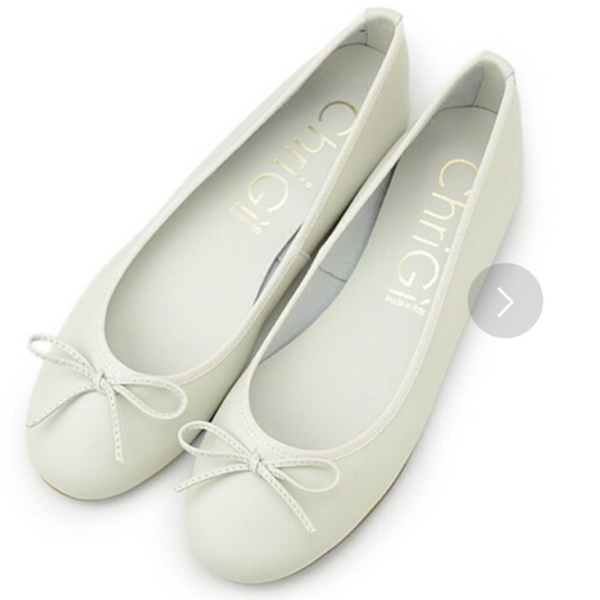 ChriGi クリージ NIMES バレエシューズ 白 37 同様(23.5cm)｜売買されたオークション情報、yahooの商品情報を ...