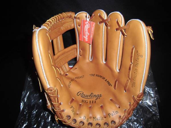 デッドストック品 日本製 ローリングス RG111 軟式用(記念グローブ)｜売買されたオークション情報、yahooの商品情報をアーカイブ公開 ...
