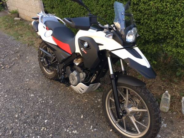 BMW G650GS ホワイト(BMW)｜売買されたオークション情報、yahooの商品情報をアーカイブ公開 - オークファン（aucfan.com）