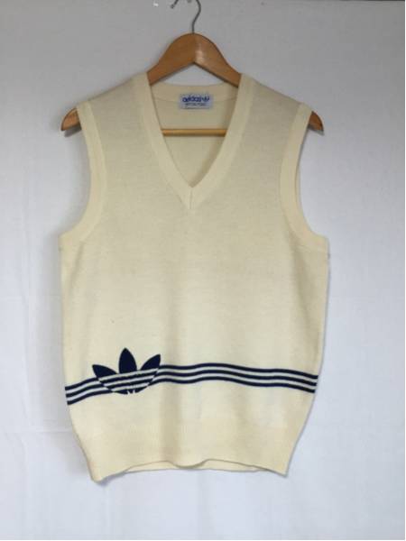 90s adidas アディダス ウール ベスト L デサント ビンテージ(その他)｜売買されたオークション情報、yahooの商品情報をアーカイブ公開 - オークファン（aucfan.com）