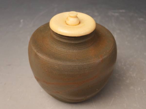 備前 柴岡正志造 茶入 象牙蓋 仕覆 茶道具 共箱 無傷 7354t(その他)｜売買されたオークション情報、yahooの商品情報をアーカイブ ...
