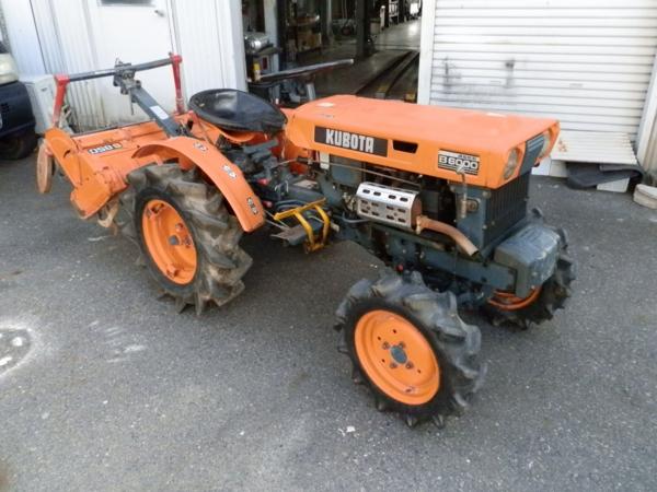 クボタ トラクター ブルトラ B6000 11馬力 4WD 滋賀発(車体)｜売買されたオークション情報、yahooの商品情報をアーカイブ公開 - オークファン（aucfan.com）
