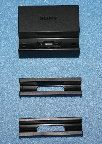 SONY Xperia Z3 Compact SO-02G 卓上ホルダ DK47／SO24 34A 34B 付属 クレードル 動作確認OK ...