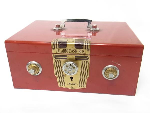 手提げ金庫 PLUS ALARM CASH BOX 赤色 昭和レトロ 高さ15㎝ 幅36㎝ 奥行25㎝ /T20(金庫)｜売買された ...
