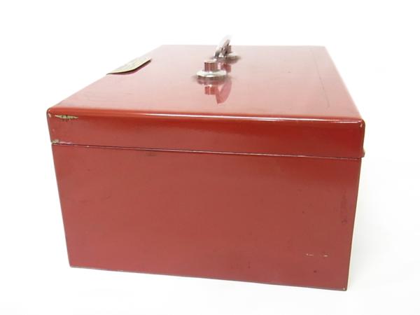 手提げ金庫 PLUS ALARM CASH BOX 赤色 昭和レトロ 高さ15㎝ 幅36㎝ 奥行25㎝ /T20(金庫)｜売買された ...