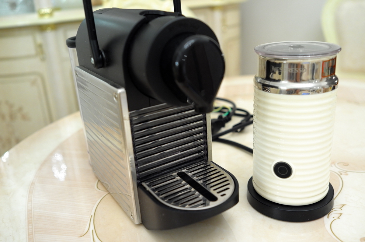 nespresso pixie ネスプレッソ ピクシー エアロチーノは別売(エスプレッソマシン)｜売買されたオークション情報、yahooの商品情報をアーカイブ公開 - オークファン ...