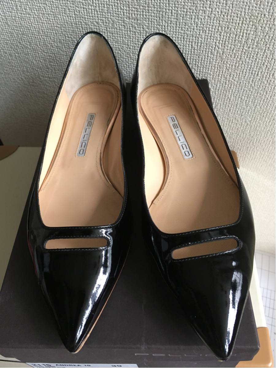 ペリーコ アネッリ ブラック フラット パンプス 38 pellico(その他)｜売買されたオークション情報、yahooの商品情報をアーカイブ公開 - オークファン（aucfan.com）