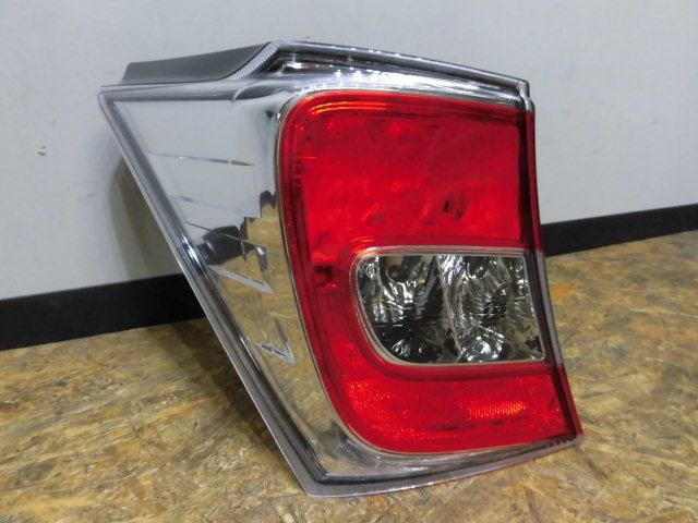 フリード ハイブリッド/GP3/後期/純正左テールランプ/純正左テールレンズ/ICHIKOH D102/33551-SYY-N01(テールライト)｜売買されたオークション情報、yahooの商品 ...