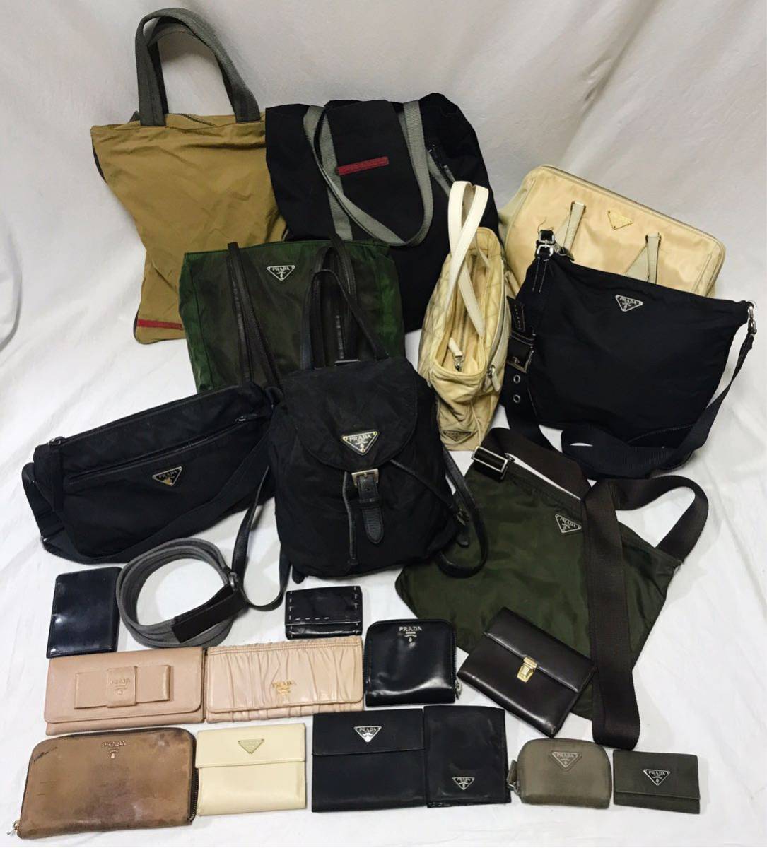 1円スタート プラダ PRADA 22点まとめ バッグ 財布 キーケース 大量 セット キルティングマトラッセ/三角ロゴ/ギャザー/他 白タグ(ショルダーバッグ)｜売買されたオークション情報 ...