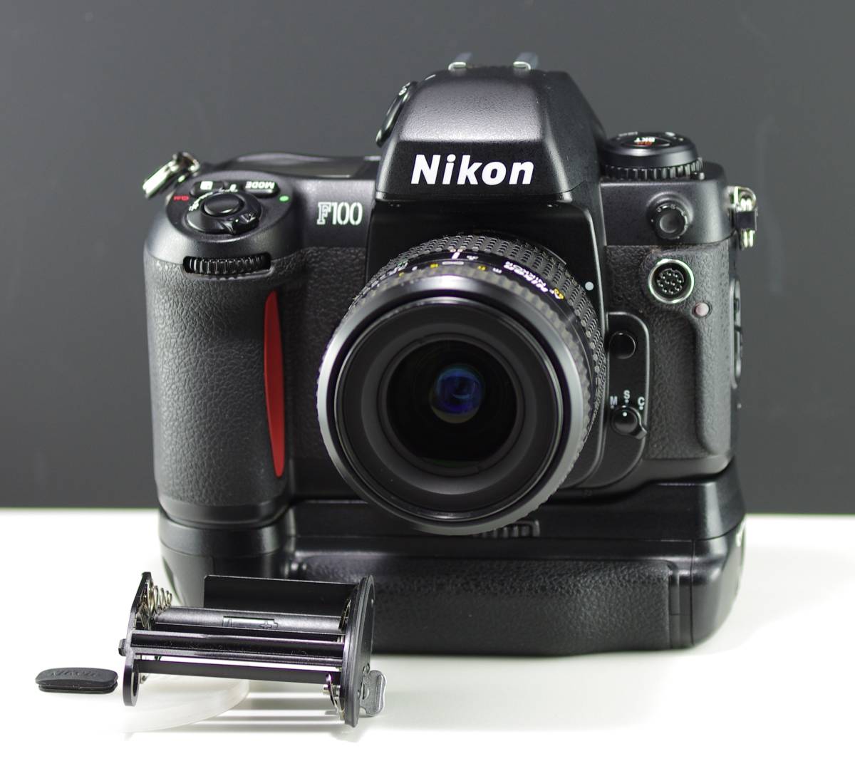 ニコン Nikon F100 + Nikon MB-15 + Nikon AF NIKKOR 35-80mm F4-5.6D(ニコン)｜売買さ ...