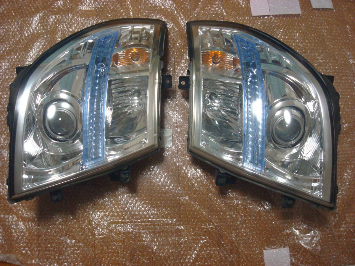 E51中期 後期 エルグランド 純正キセノンバラスト付ヘッドライト 左右セット(ヘッドライト)｜売買されたオークション情報、yahooの商品情報をアーカイブ公開 - オークファン（aucfan ...