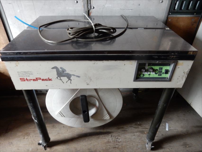 STRAPACK ストラパック D-52 半自動梱包機 100V(梱包機)｜売買されたオークション情報、yahooの商品情報をアーカイブ公開 - オークファン（aucfan.com）