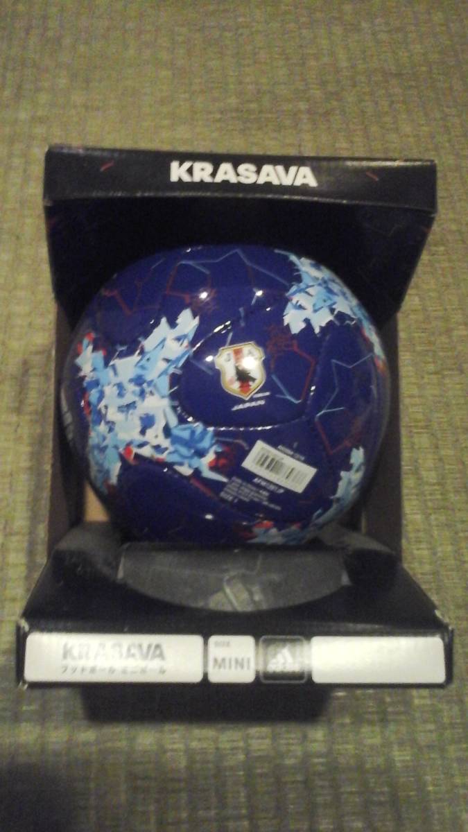 adidas KRASAVA フットボール ミニボール SIZE MINI RUSSIA2017 CONFRDERETIONZ CUP(5号)｜売買されたオークション情報、yahooの商品情報 ...