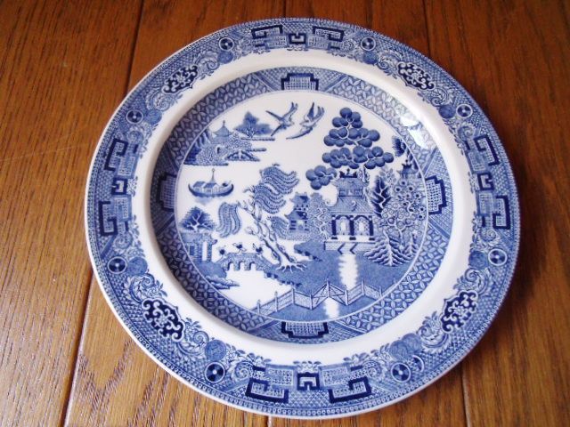イギリス ウェッジウッド “BLUE WILLOW”ブルーウィロー サラダプレート(ウェッジウッド)｜売買されたオークション情報、yahooの商品情報をアーカイブ公開 - オークファン ...