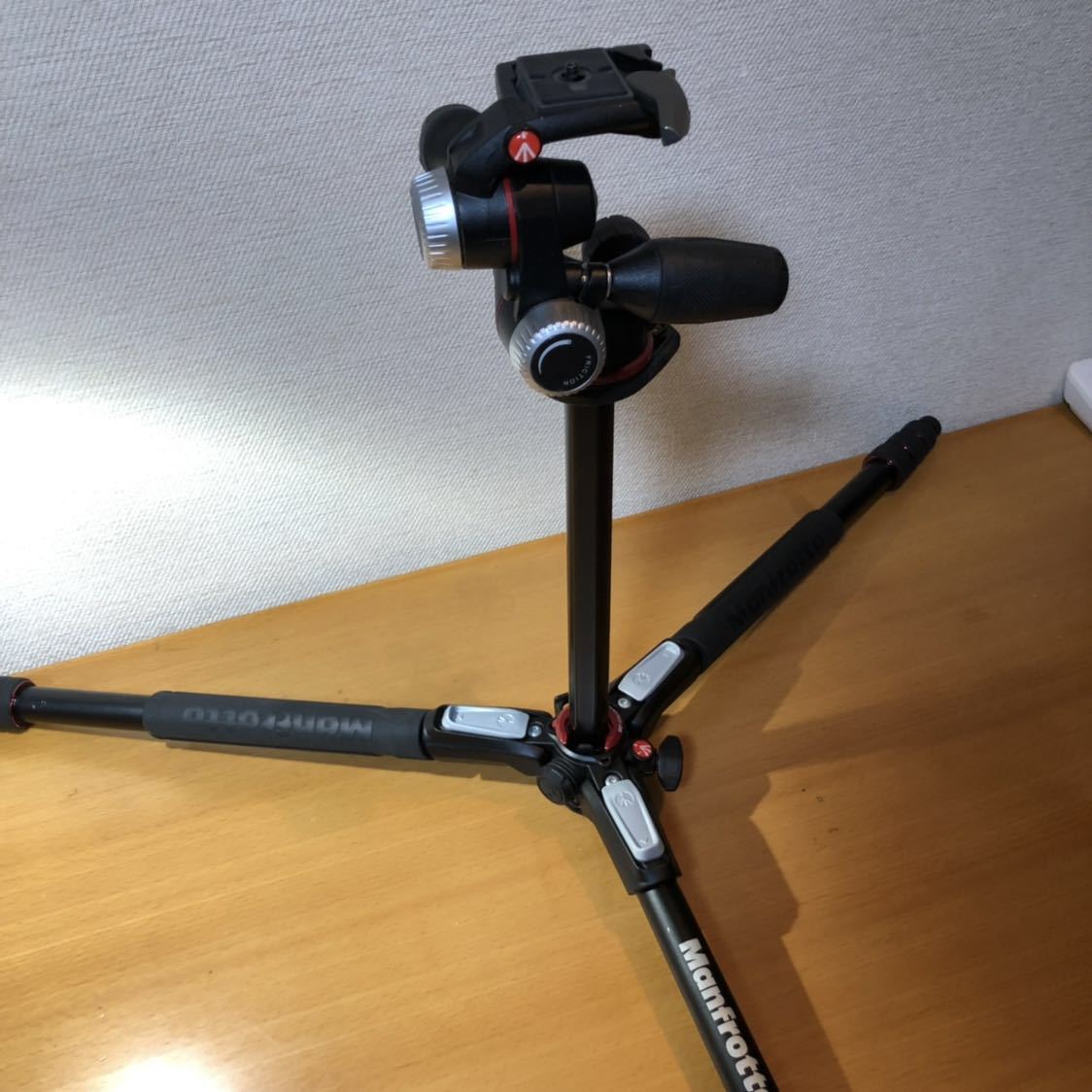 manfrotto 190T 4段 RC2付 3ウェイ雲台キット MK190XPRO4T-3W マンフロット 三脚(三脚)｜売買された ...