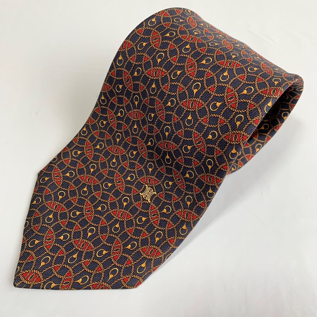 CELINE セリーヌ ネクタイ 総柄 マガダム柄(ネクタイ)｜売買されたオークション情報、yahooの商品情報をアーカイブ公開 - オークファン（aucfan.com）